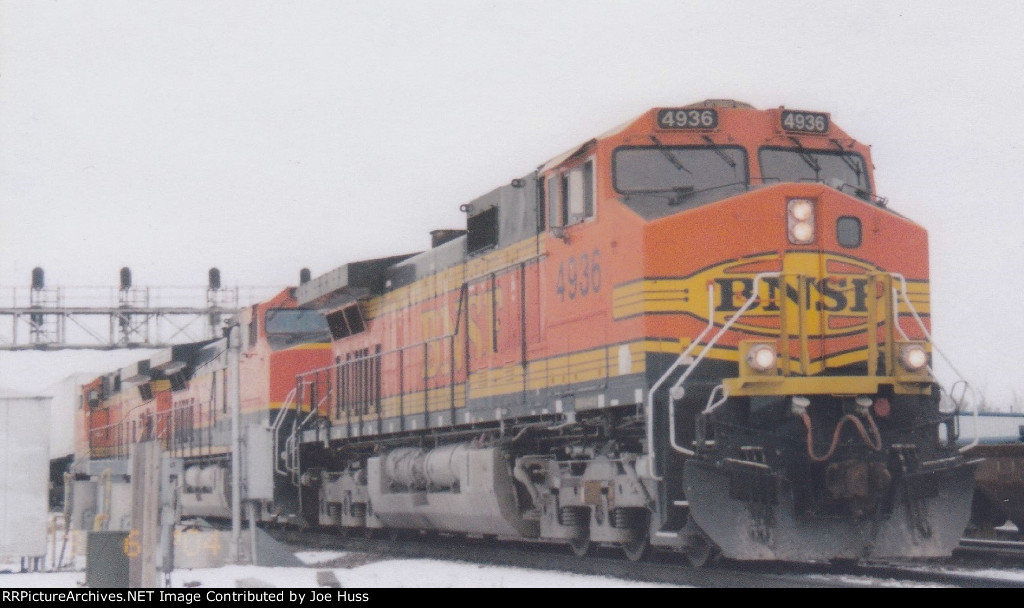 BNSF 4936 West
